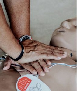 BLS-AED Complet avec certification SRC - Formations Medicalis Academy